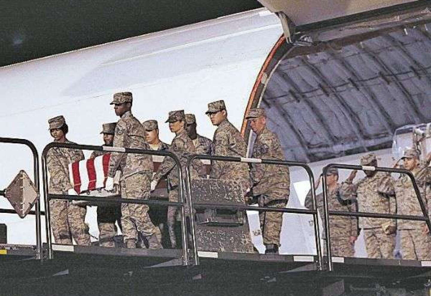 Pública repatriación de soldado muerto - EL PAÍS Uruguay
