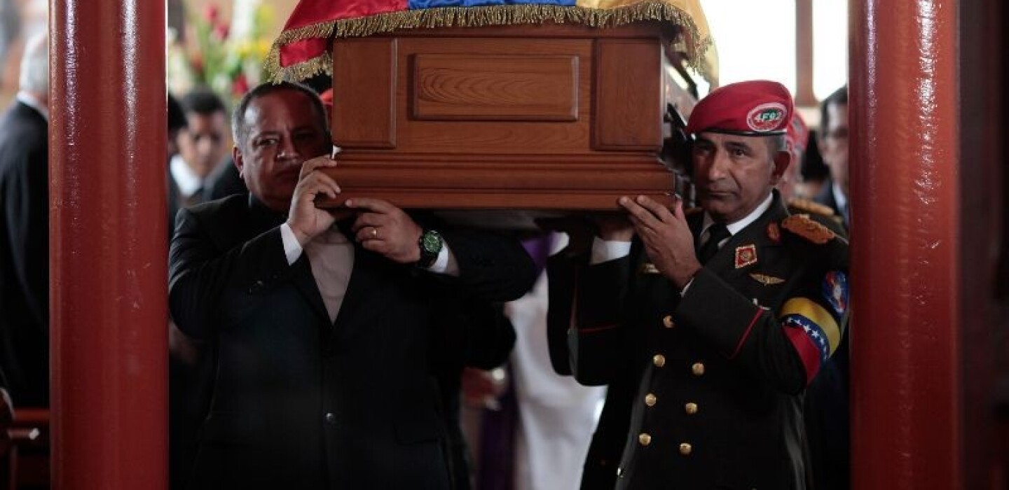 Gobierno descartó embalsamar el cuerpo de Hugo Chávez - EL PAÍS Uruguay